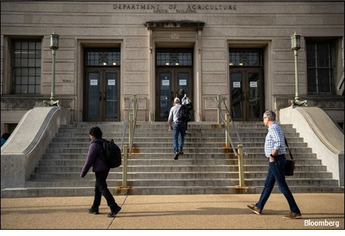 INT: Furloughed workers not guaranteed back pay after shutdown, OMB claims